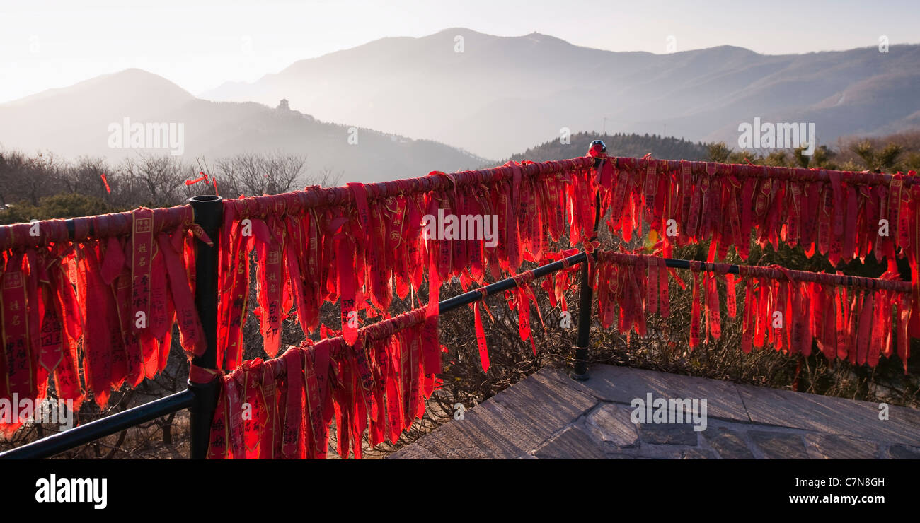 Good luck ribbons hi-res stock photography and images - Alamy
