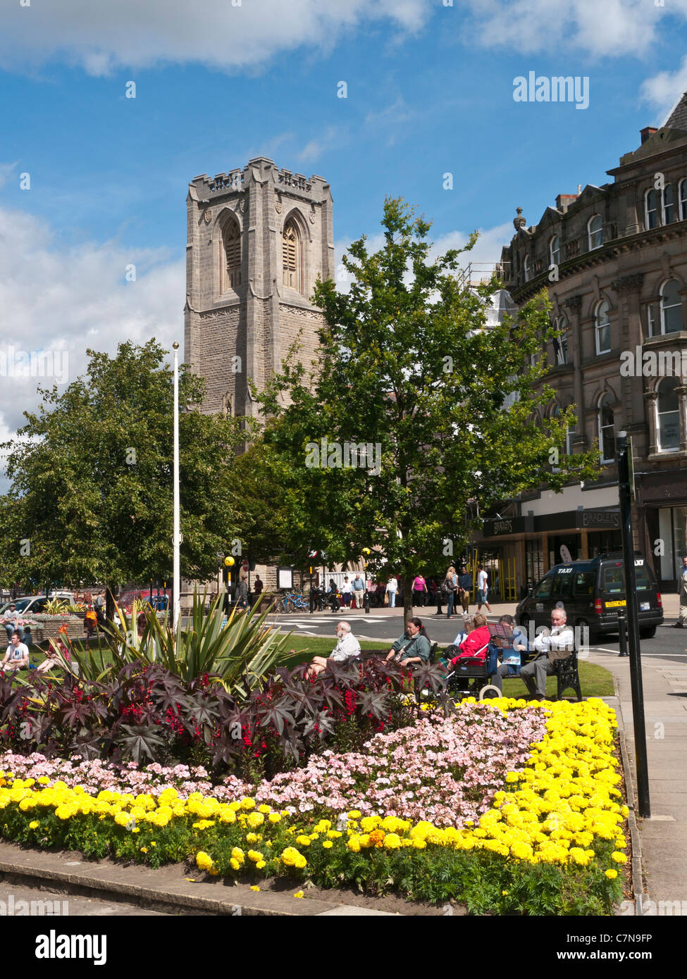 Harrogate spa town england uk hi-res stock photography and images - Alamy