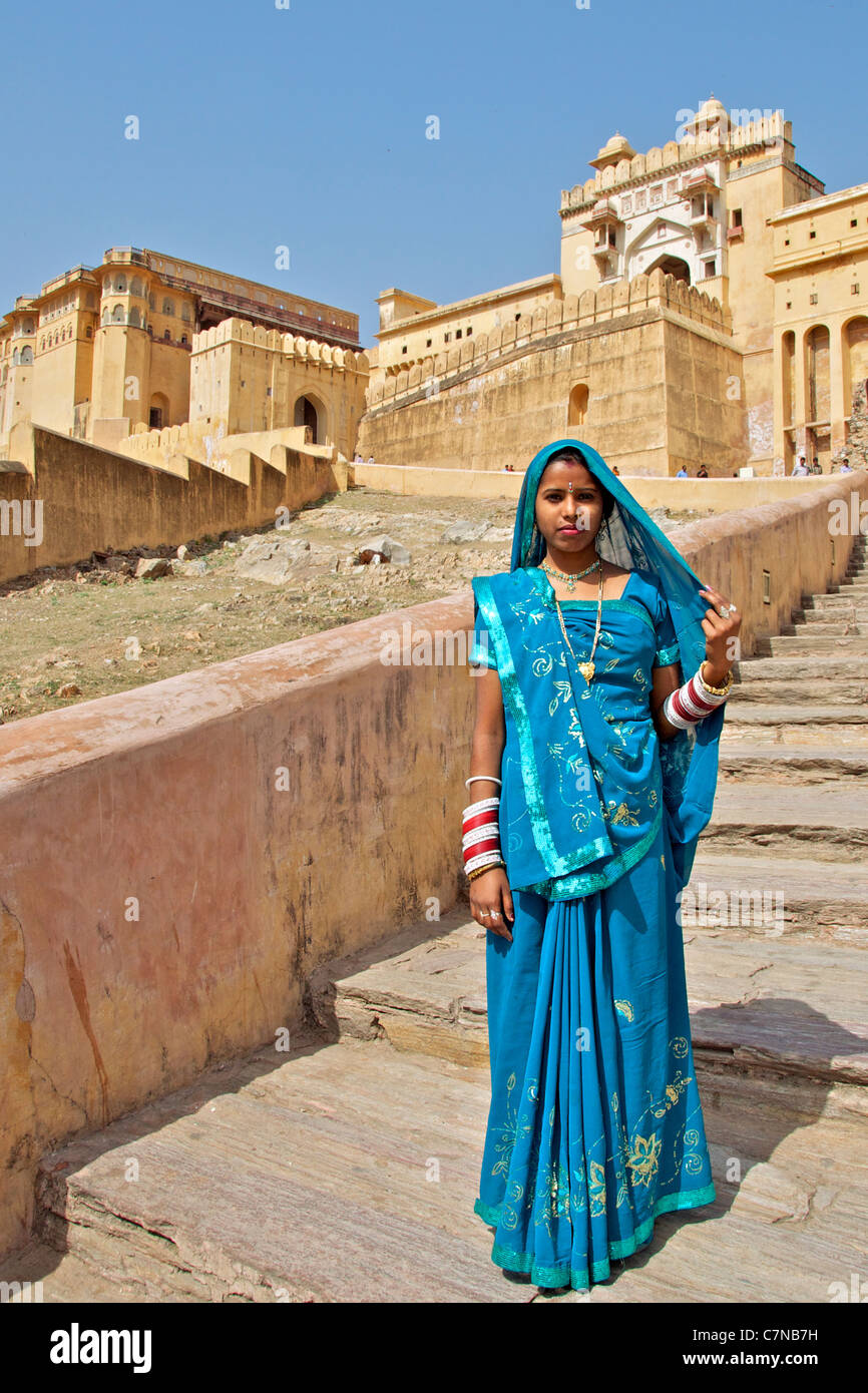Traditional dress and rajasthan hi-res stock photography and images - Alamy