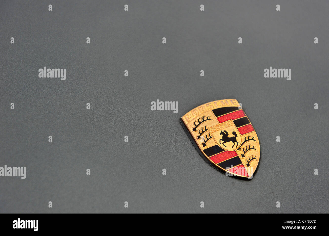 Details, logo, Porsche 928, built in 1979, rarity, collector's vehicle ...