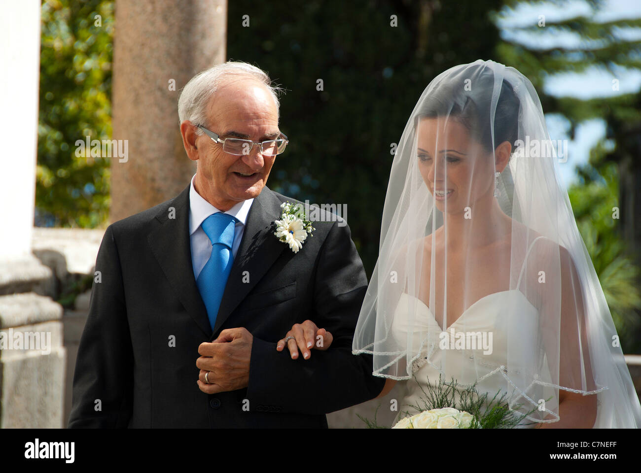 Father of the bride hi-res stock photography and images - Alamy