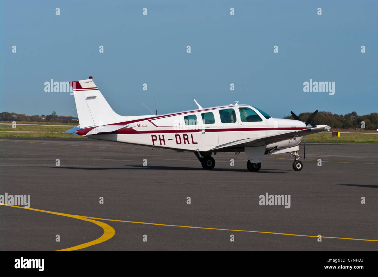 Beechcraft a36 hi-res stock photography and images - Alamy