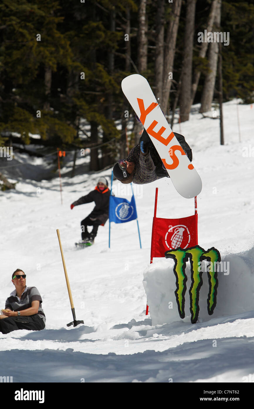snowboard mogul race Stock Photo - Alamy
