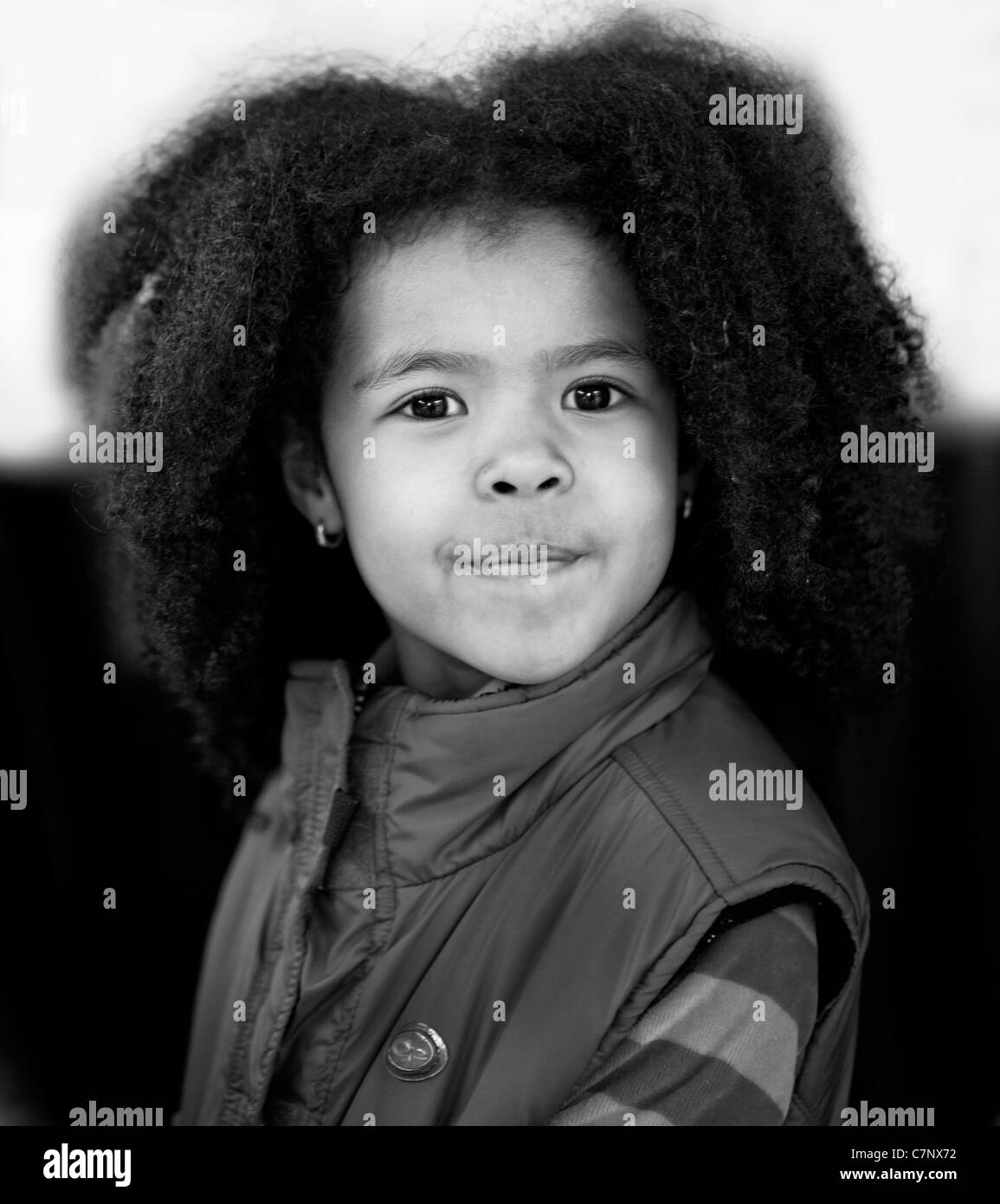 african american girl smiling Stock Photo - Alamy