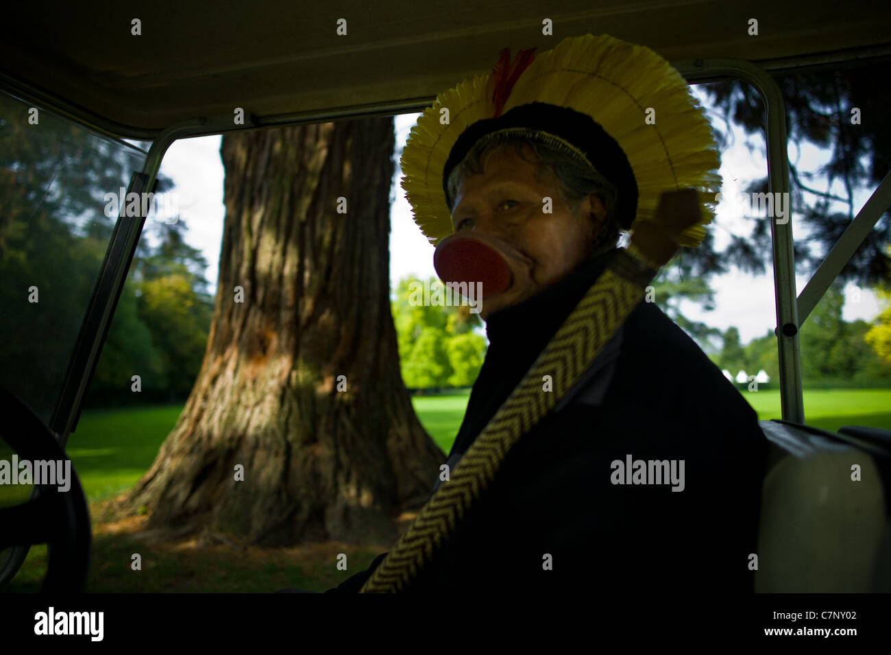 Indian Chief Raoni at Cheverny, Raoni portrait before a of Sequoia ...