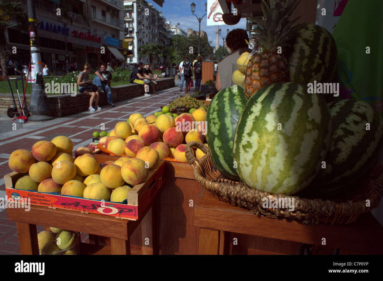 Grocery shop greece hi-res stock photography and images - Alamy
