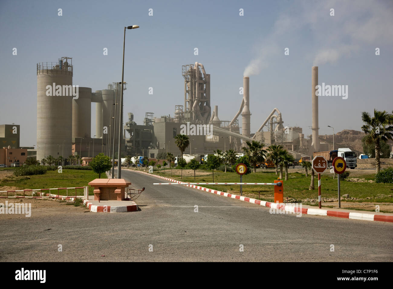Cement factory africa hi-res stock photography and images - Alamy