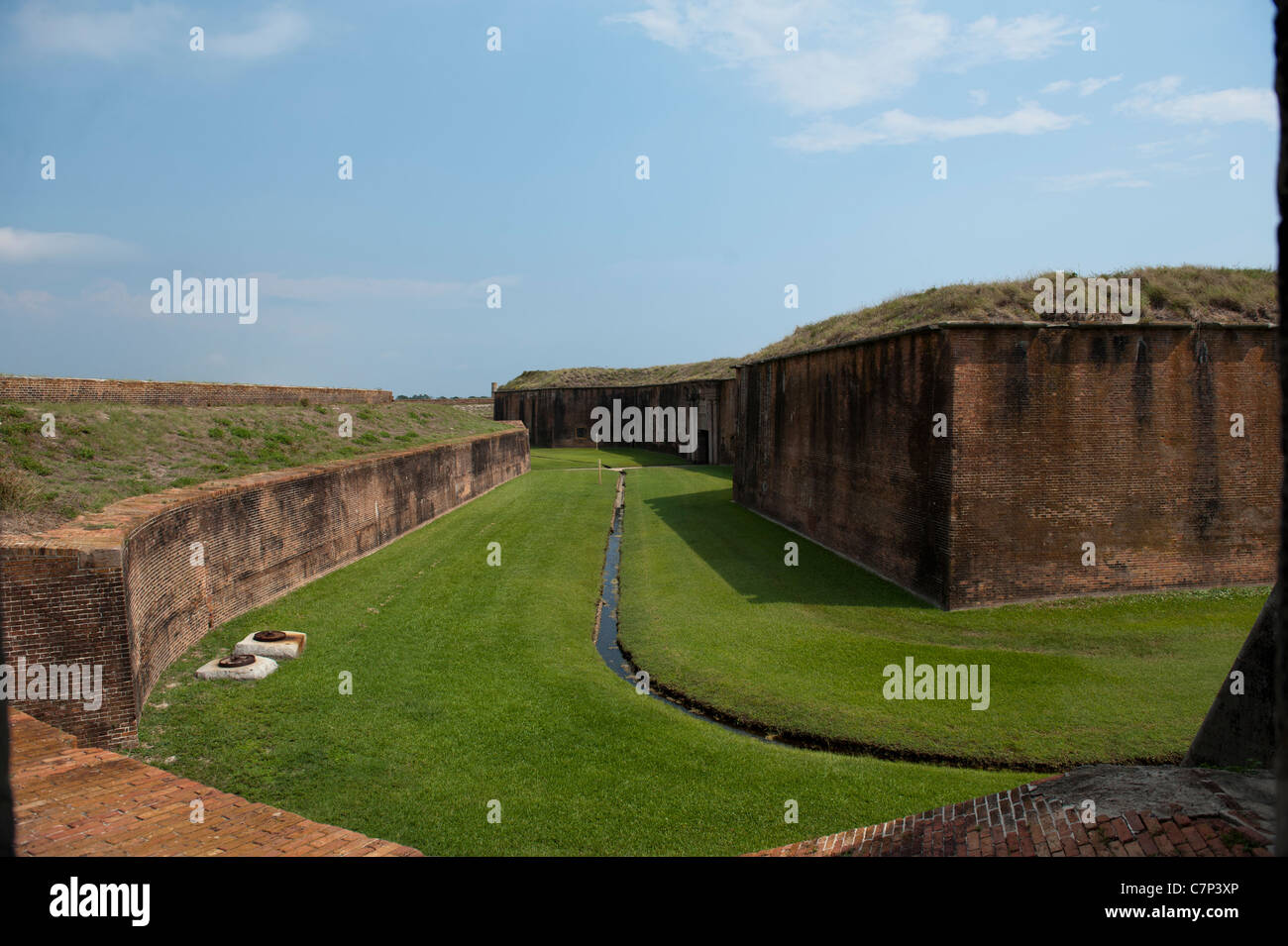 Red brick surrounds hi-res stock photography and images - Alamy