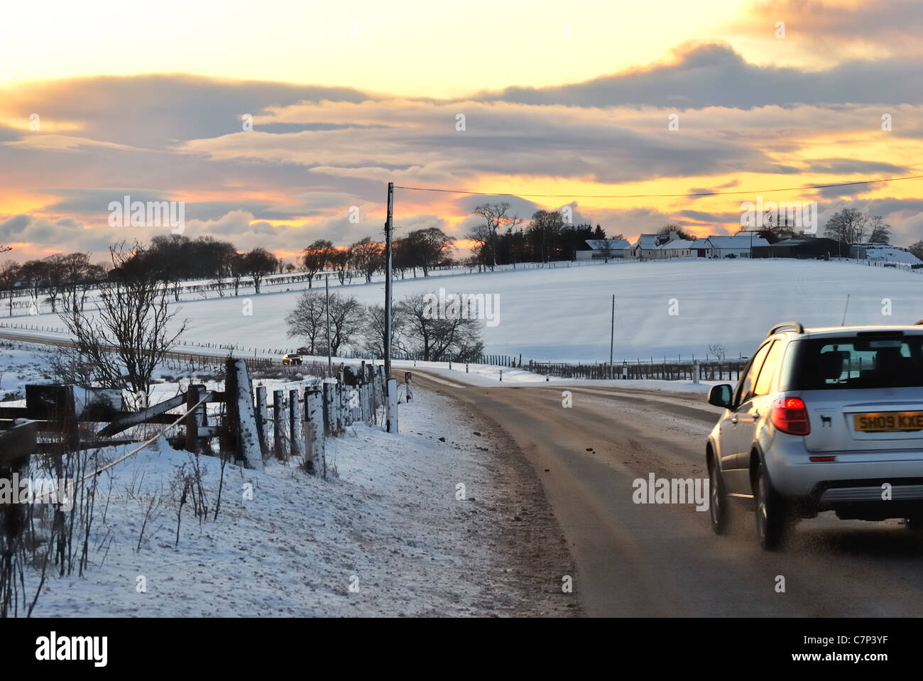 Car country road scotland hi-res stock photography and images - Alamy