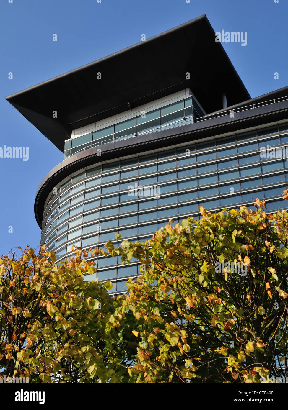 Glass fronted building in Glasgow city centre Stock Photo - Alamy