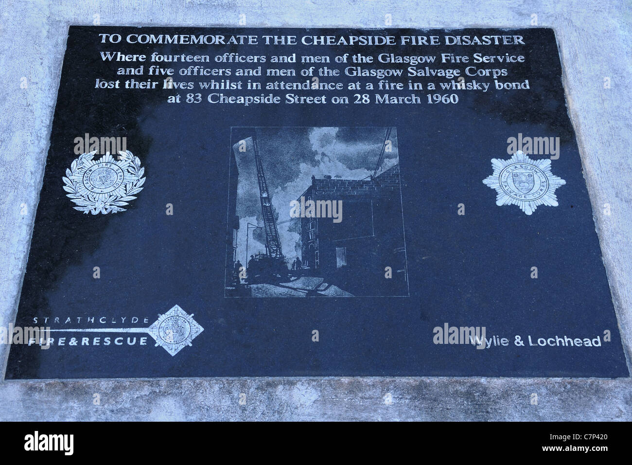 Plaque commemorating the Cheapside Street fire disaster in Glasgow ...