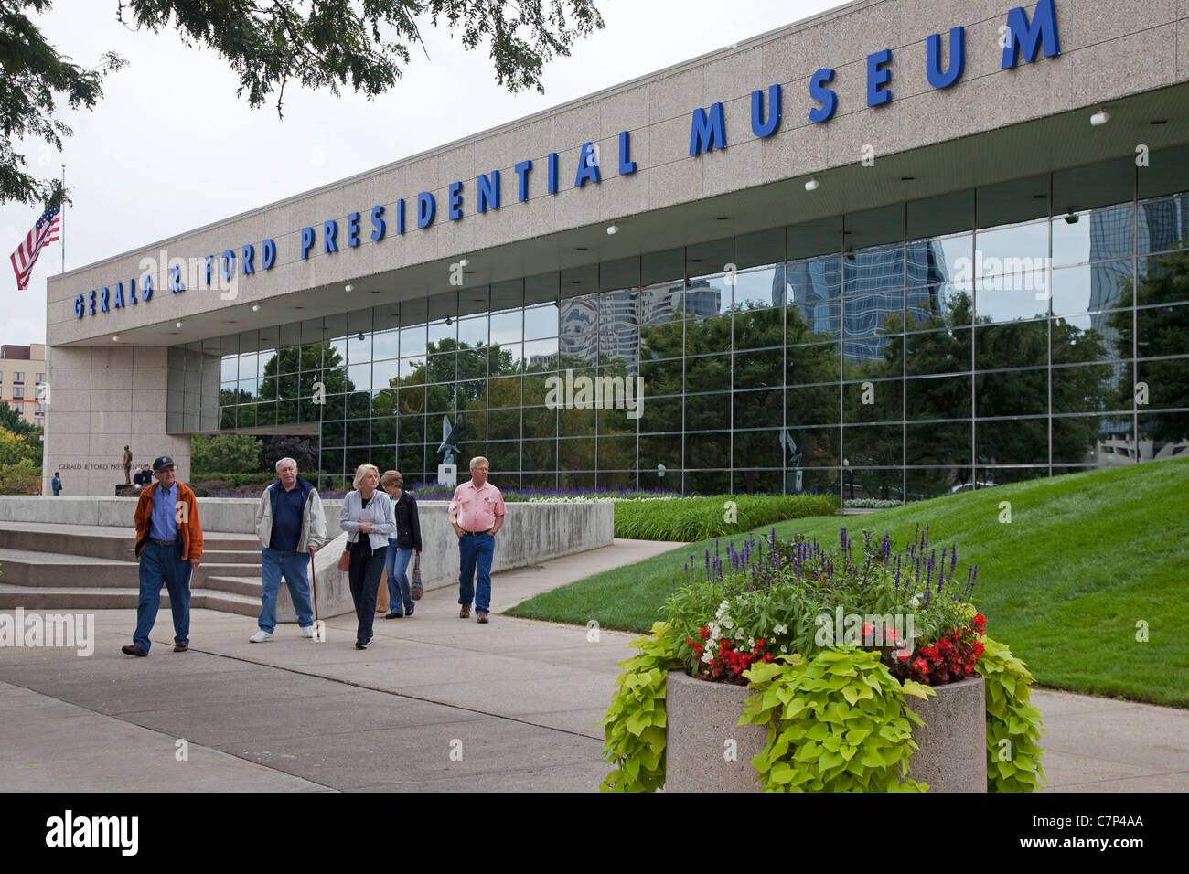 Gerald r ford presidential library and museum hi-res stock photography ...
