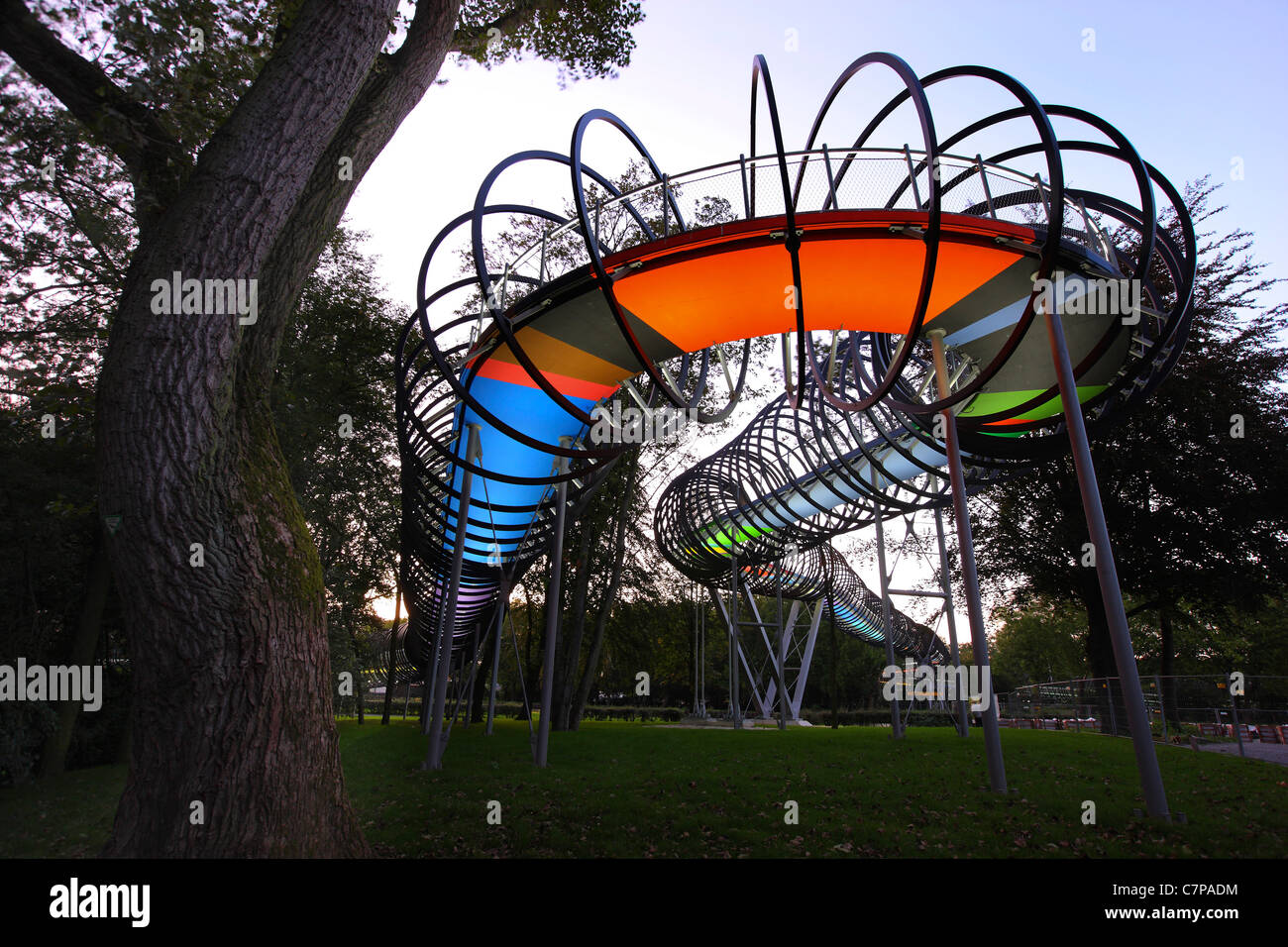 Slinky springs bruecke hi-res stock photography and images - Alamy