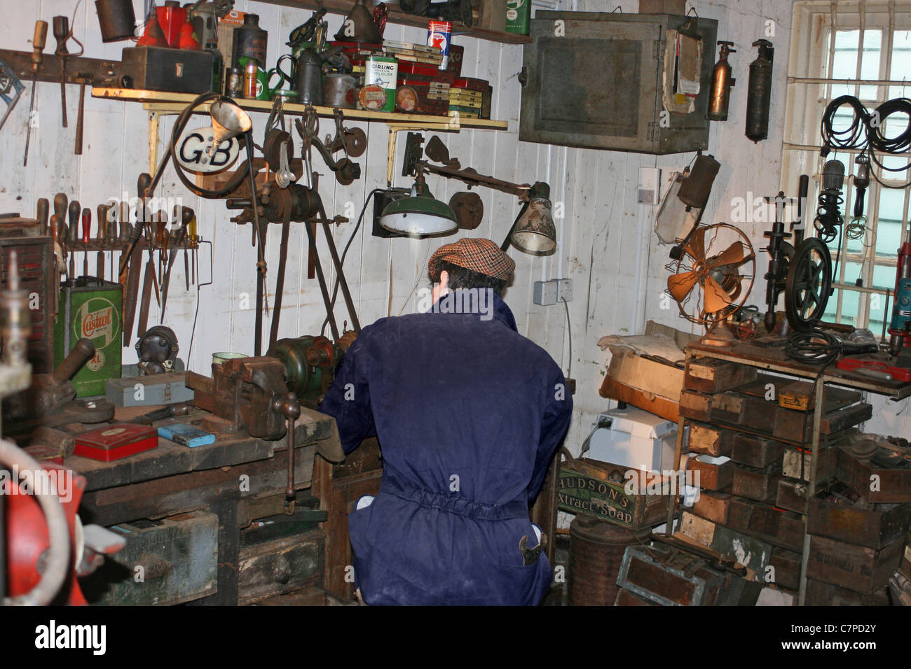 1960s working man hi-res stock photography and images - Alamy