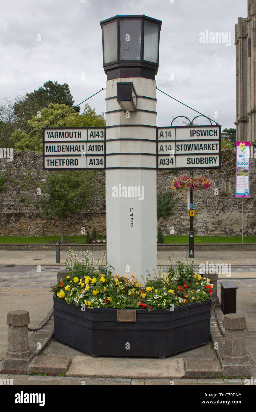 Pillar of Salt road sign. Bury St Edmunds Stock Photo - Alamy
