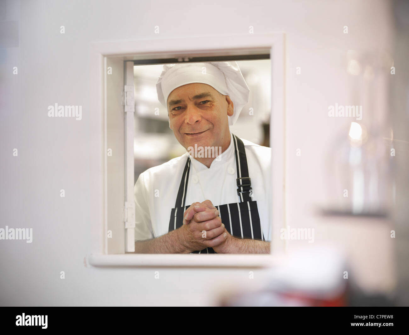 Restaurant kitchen door hi-res stock photography and images - Alamy