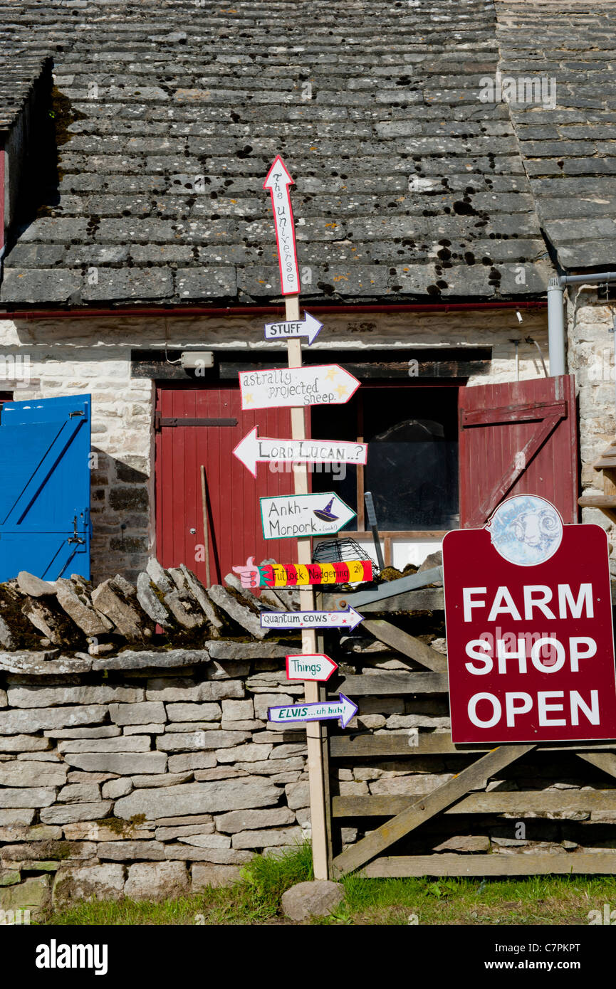 Festival signage hi-res stock photography and images - Alamy