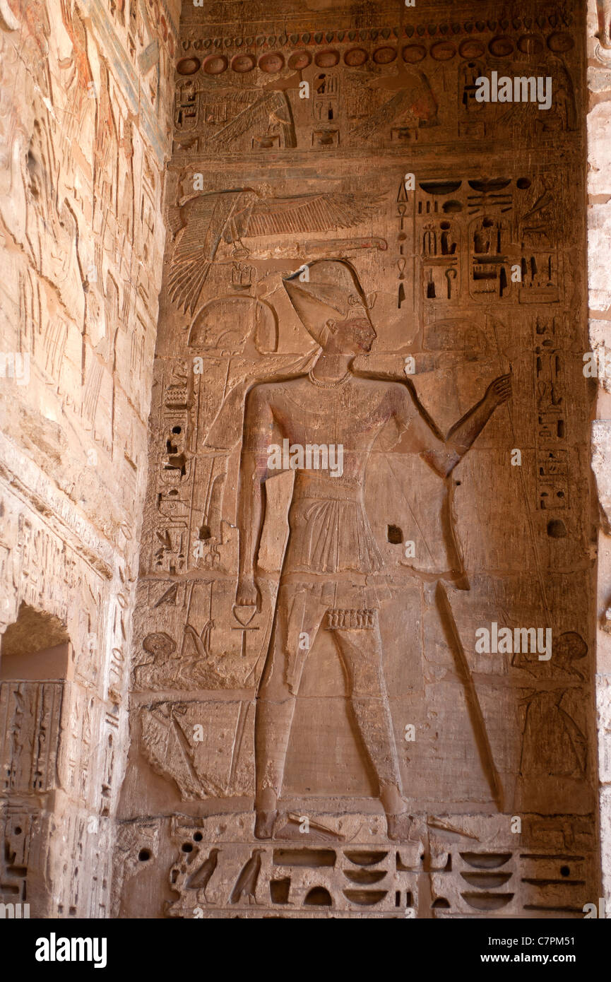 The Pharaoh Ramses III with Khepresh and Key of Life. Medinet Habu ...