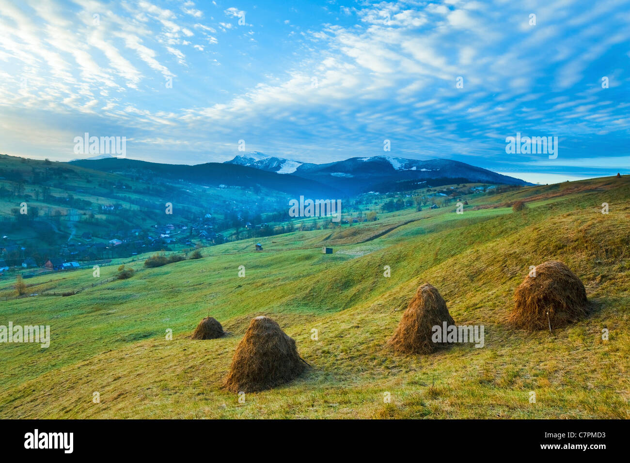 Misty early daybreak in autumn Carpathian mountain, Ukraine (Goverla ...