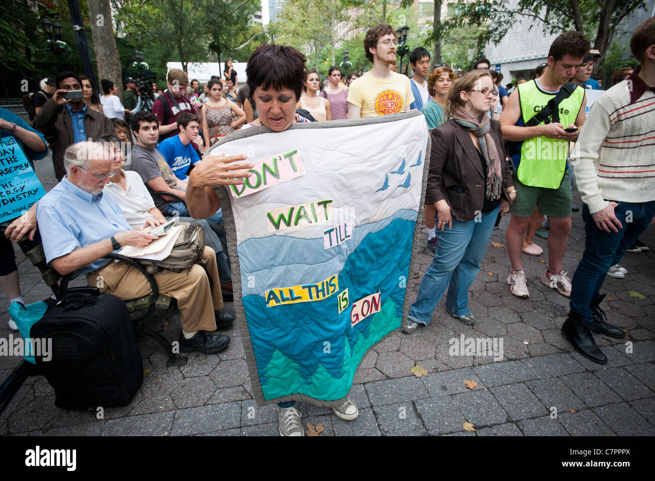Hundreds of environmental activists rally in New York across from the ...