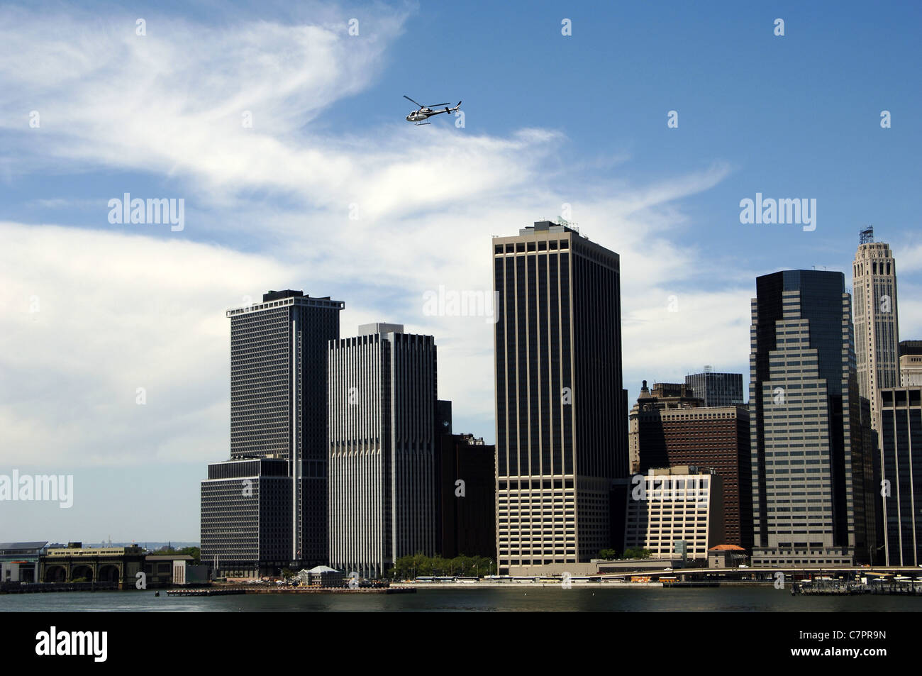 Helicopter over building hi-res stock photography and images - Alamy