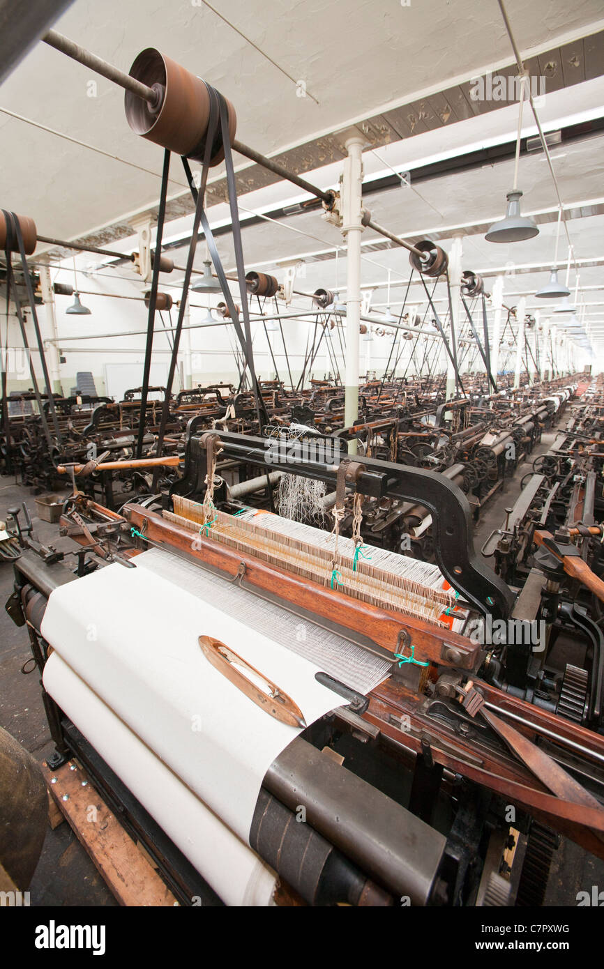 The Weaving shed, at Queens Mill in Burnley Stock Photo - Alamy