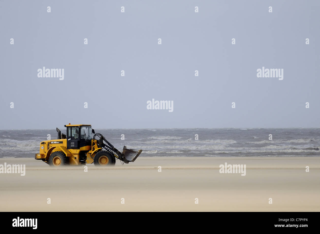 Windy Sandy Beach High Resolution Stock Photography and Images - Alamy