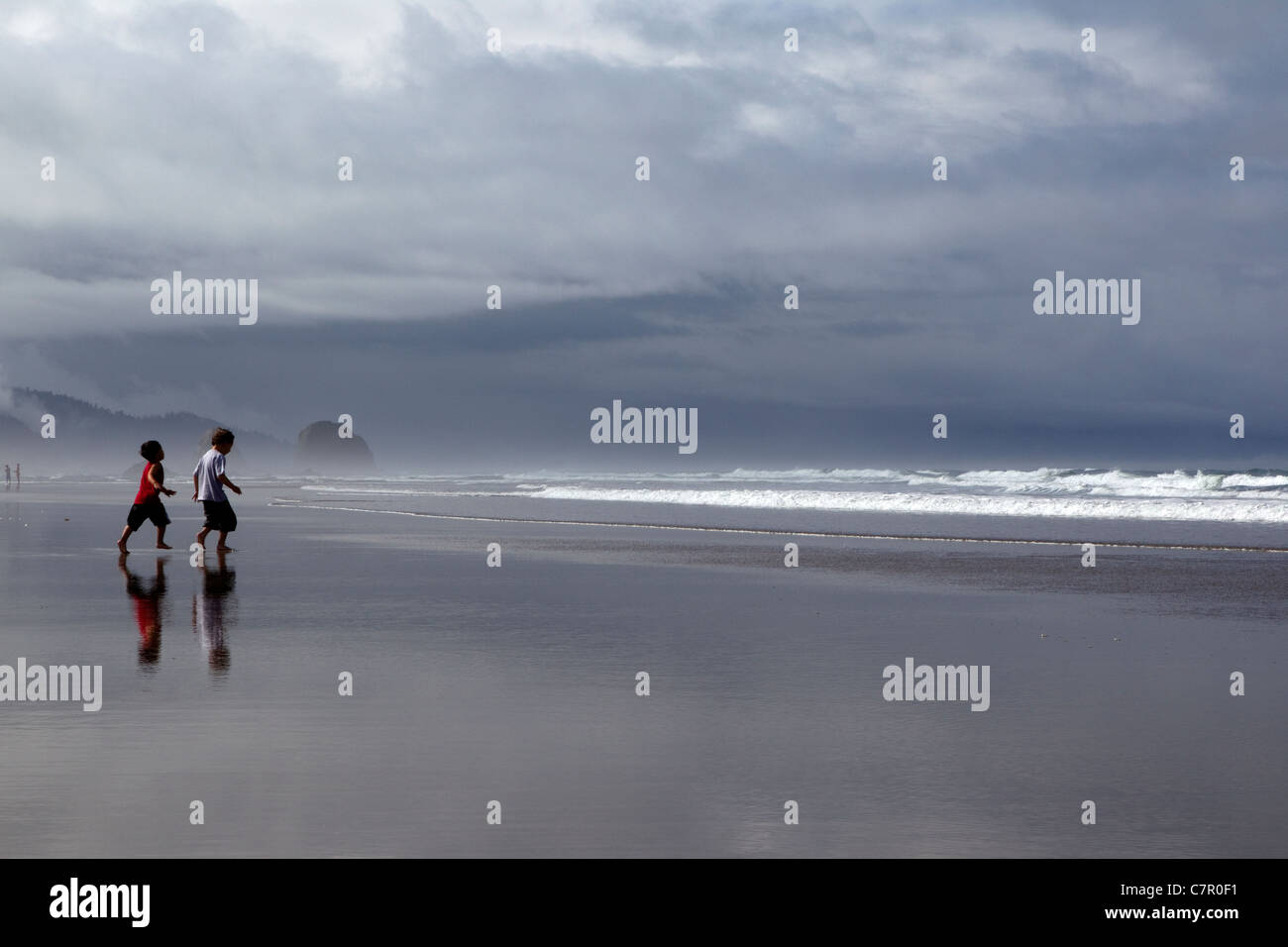 wide open beach on Oregon Coast Stock Photo - Alamy