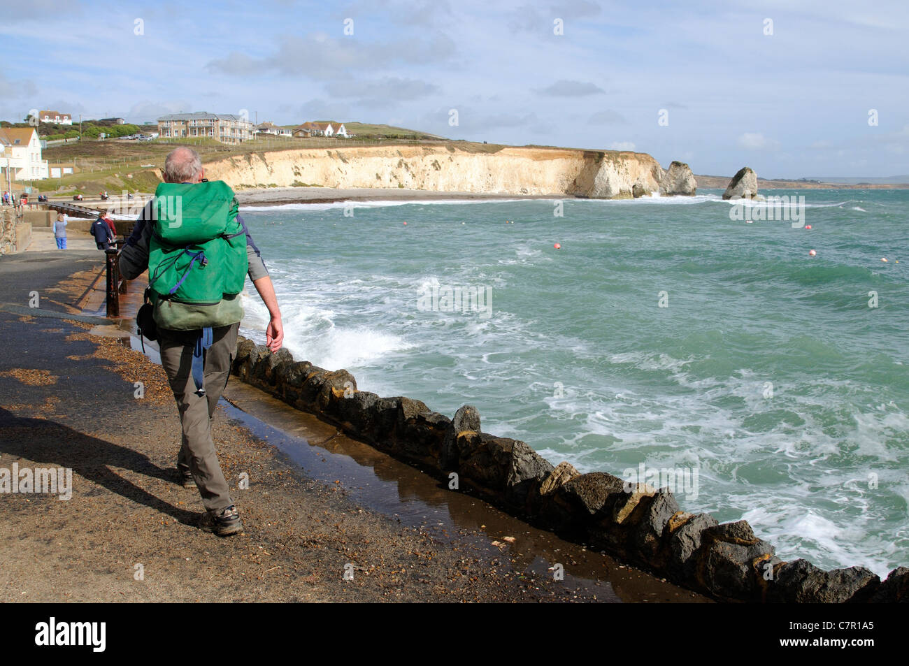 Walking the iow hi-res stock photography and images - Alamy