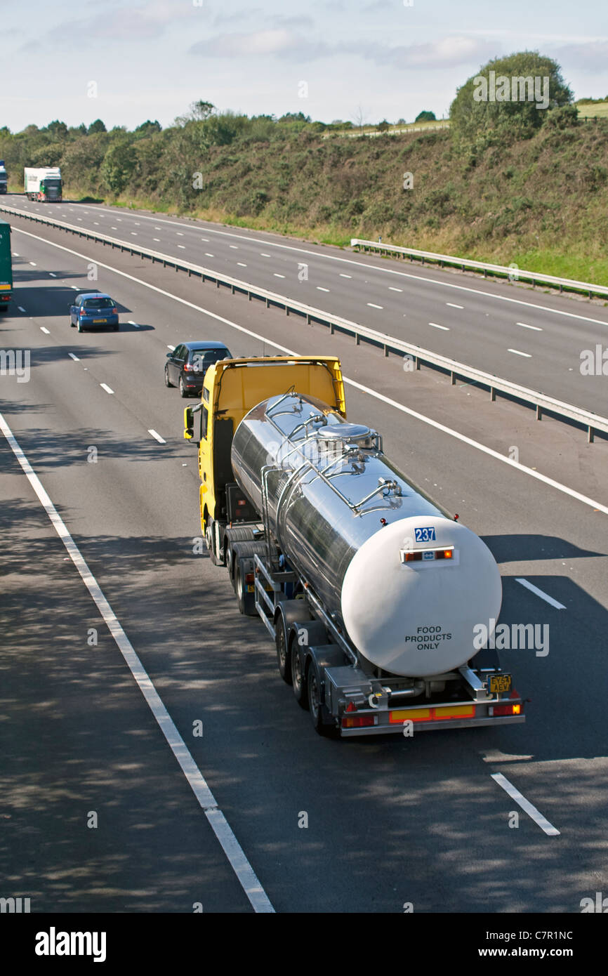 Tanker truck or lorry on road or motorway Stock Photo - Alamy