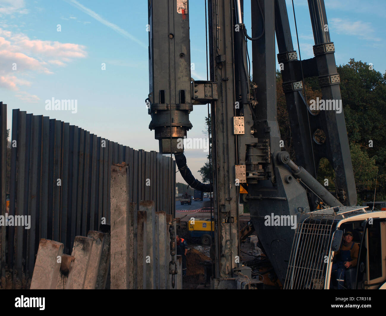 Pile driving hi-res stock photography and images - Alamy