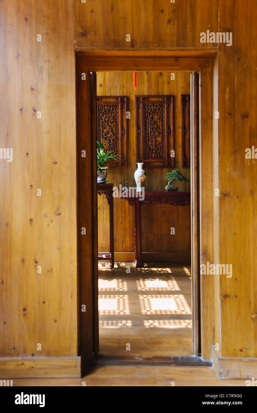 Chinese traditional house interior hi-res stock photography and images ...