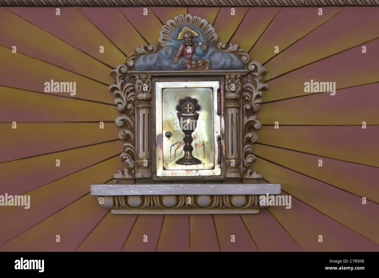 Holy Eucharist at the Anton church main altar Stock Photo - Alamy