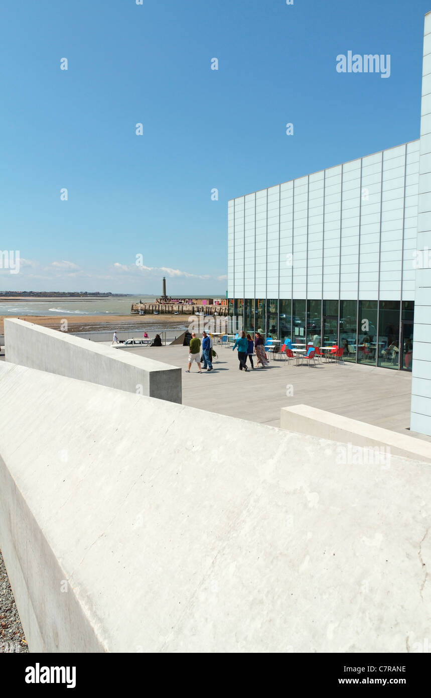 Turner Contemporary Art Gallery, The Stone Pier of Margate Harbour Arm ...