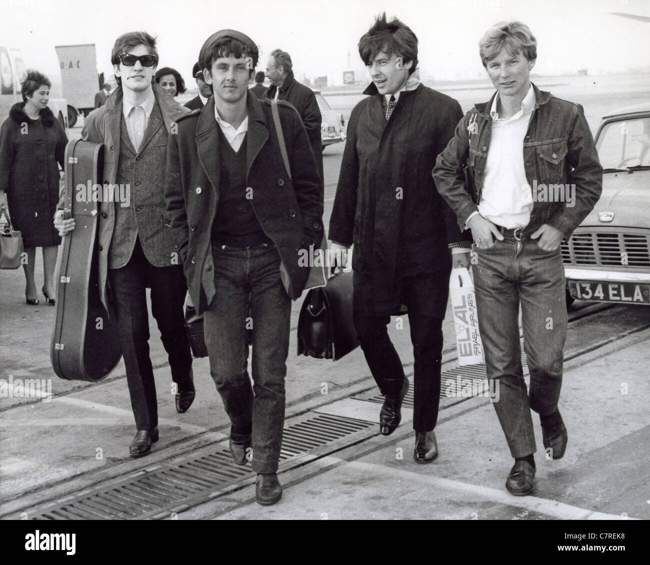 SEARCHERS UK pop group at Heathrow in 1965 from left: Chris Curtis ...