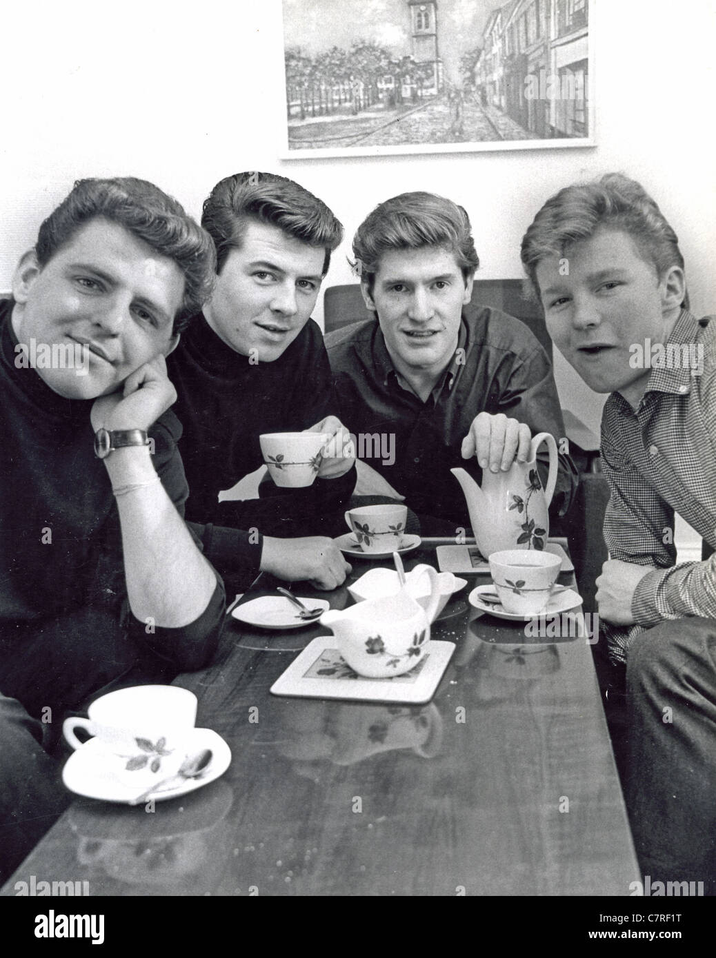 SEARCHERS UK pop group in 1964. from left: Tony Jackson, Mike Pender ...