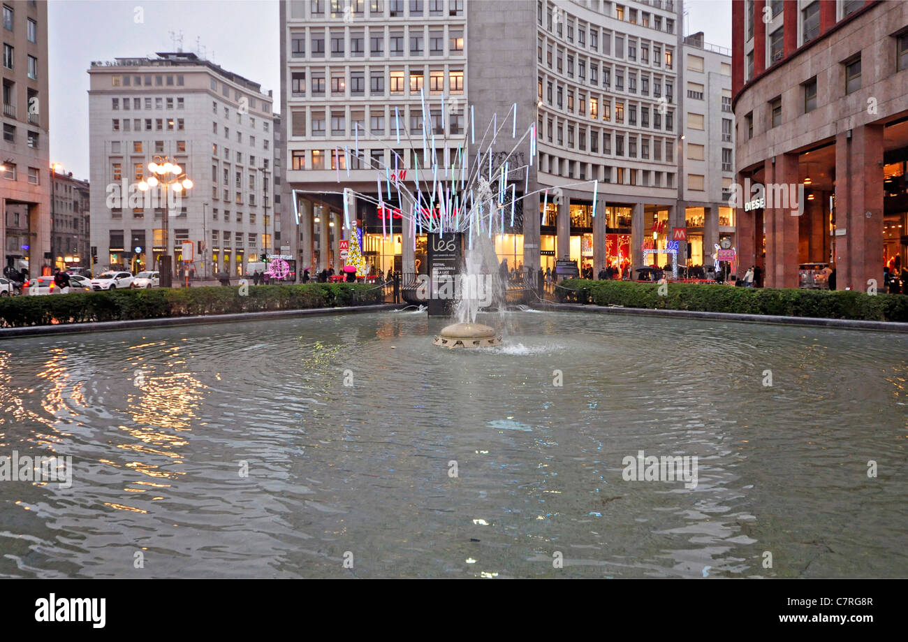 San babila milano hi-res stock photography and images - Alamy