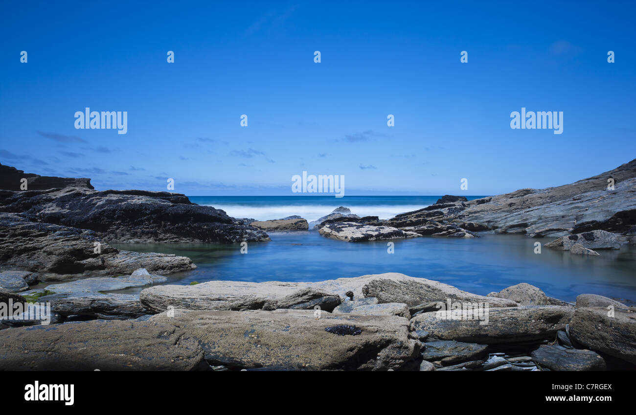 Long exposure trebarwith strand hi-res stock photography and images - Alamy