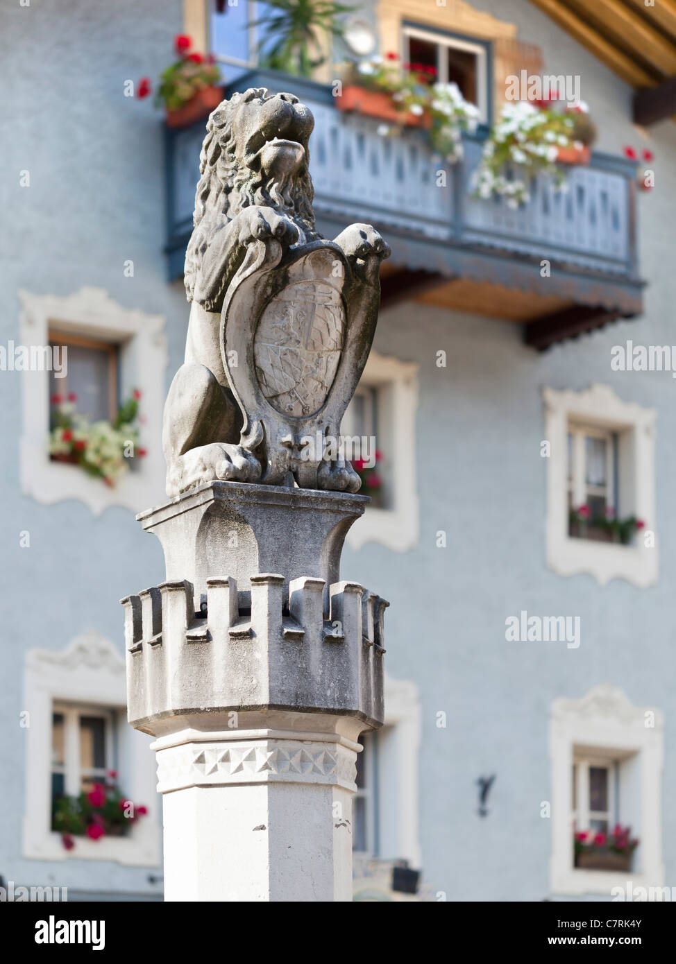 Bavarian lion on the fountain in front of the Hirschenhaus ...