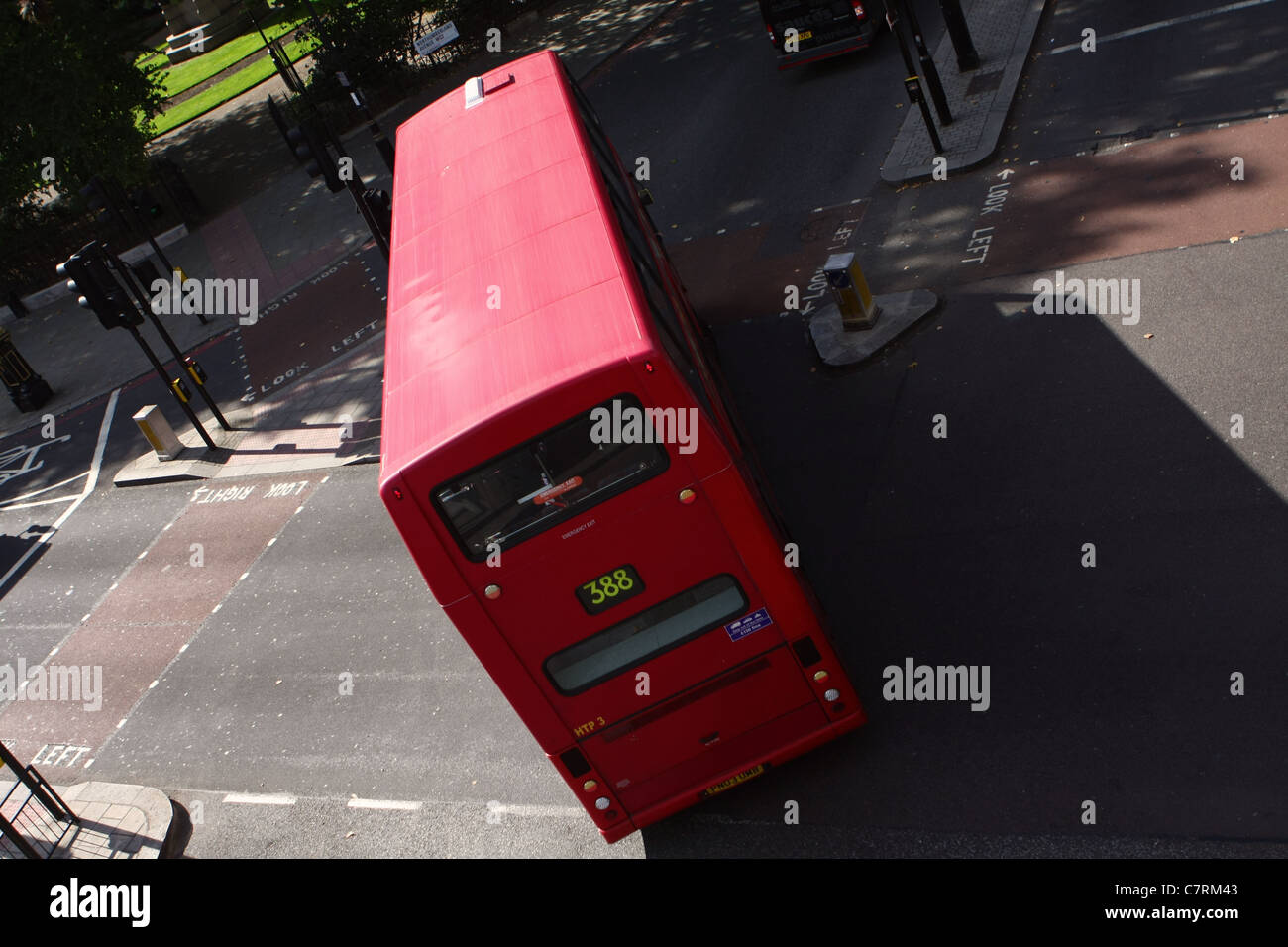 Bus turning on road hi-res stock photography and images - Alamy