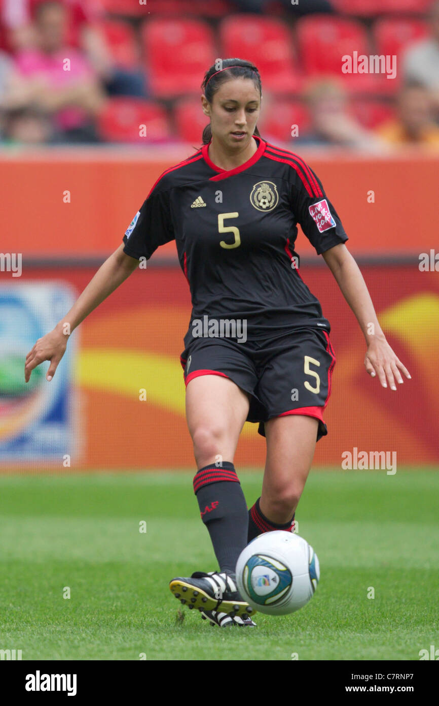 Natalie Vinti of Mexico passes the ball during a FIFA Women's World Cup ...