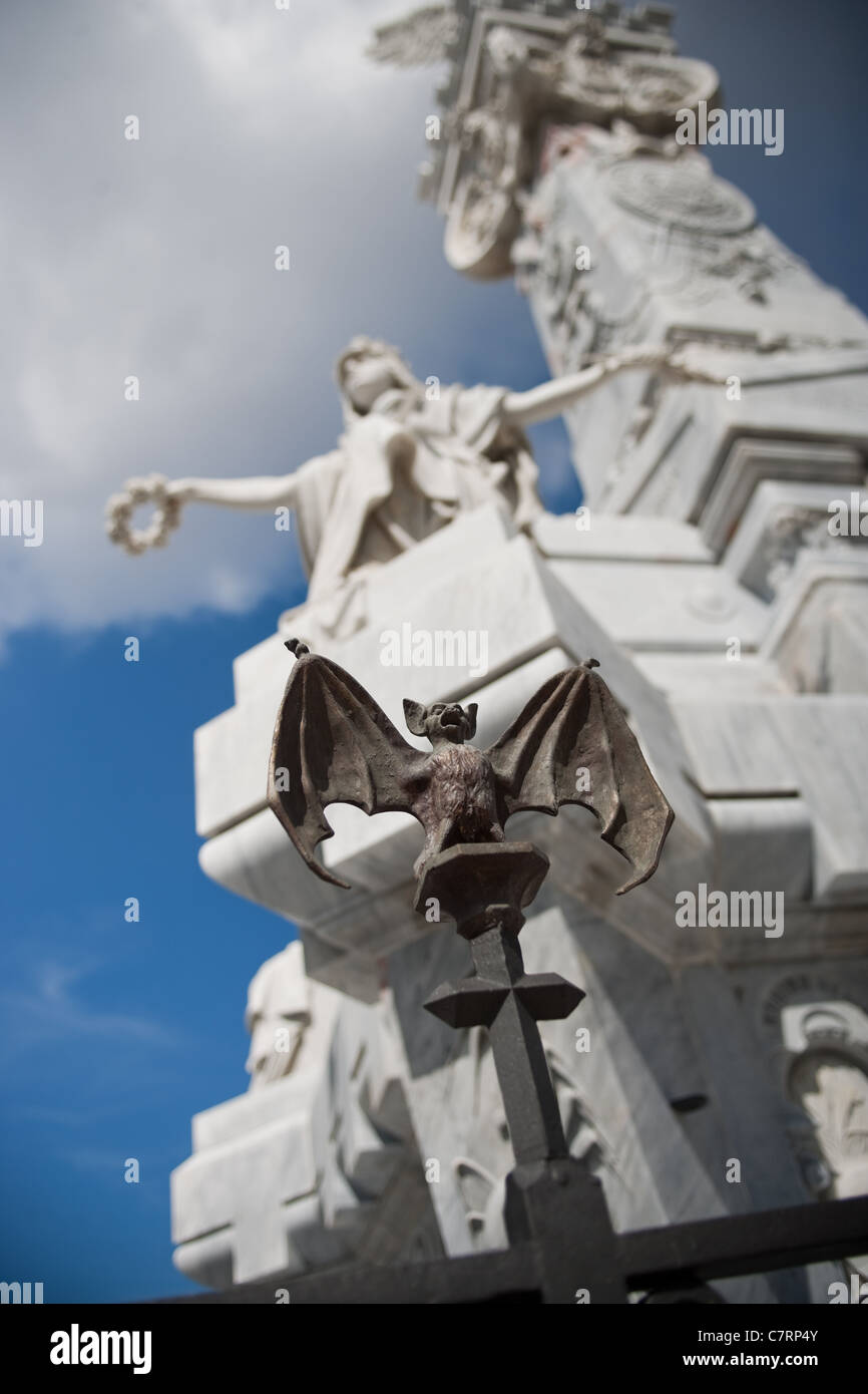 Metallic gate with bat La Habana Old Cemetery Cuba Stock Photo - Alamy