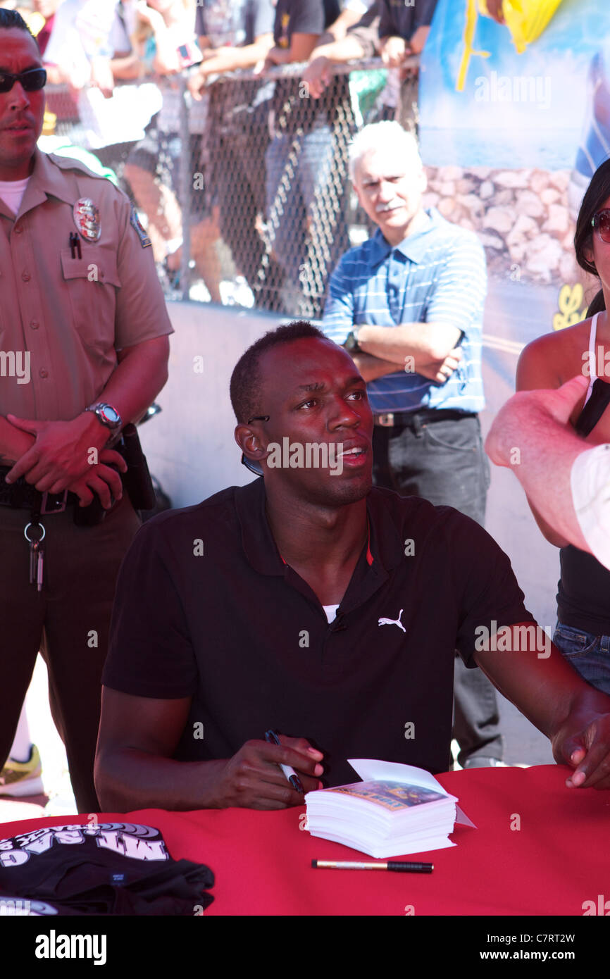 Usain bolt athlete hi-res stock photography and images - Alamy
