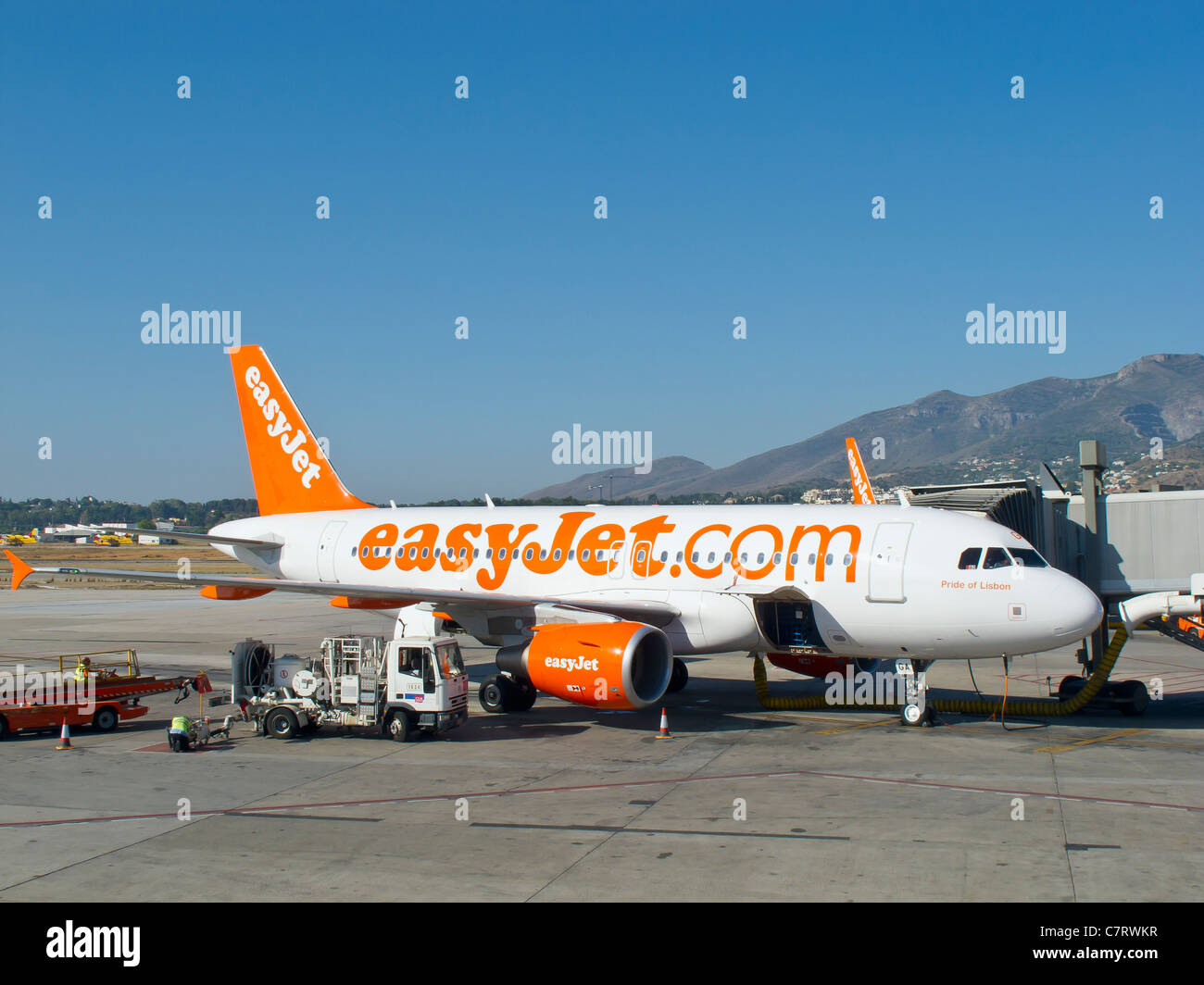 Easyjet aircraft hi-res stock photography and images - Alamy