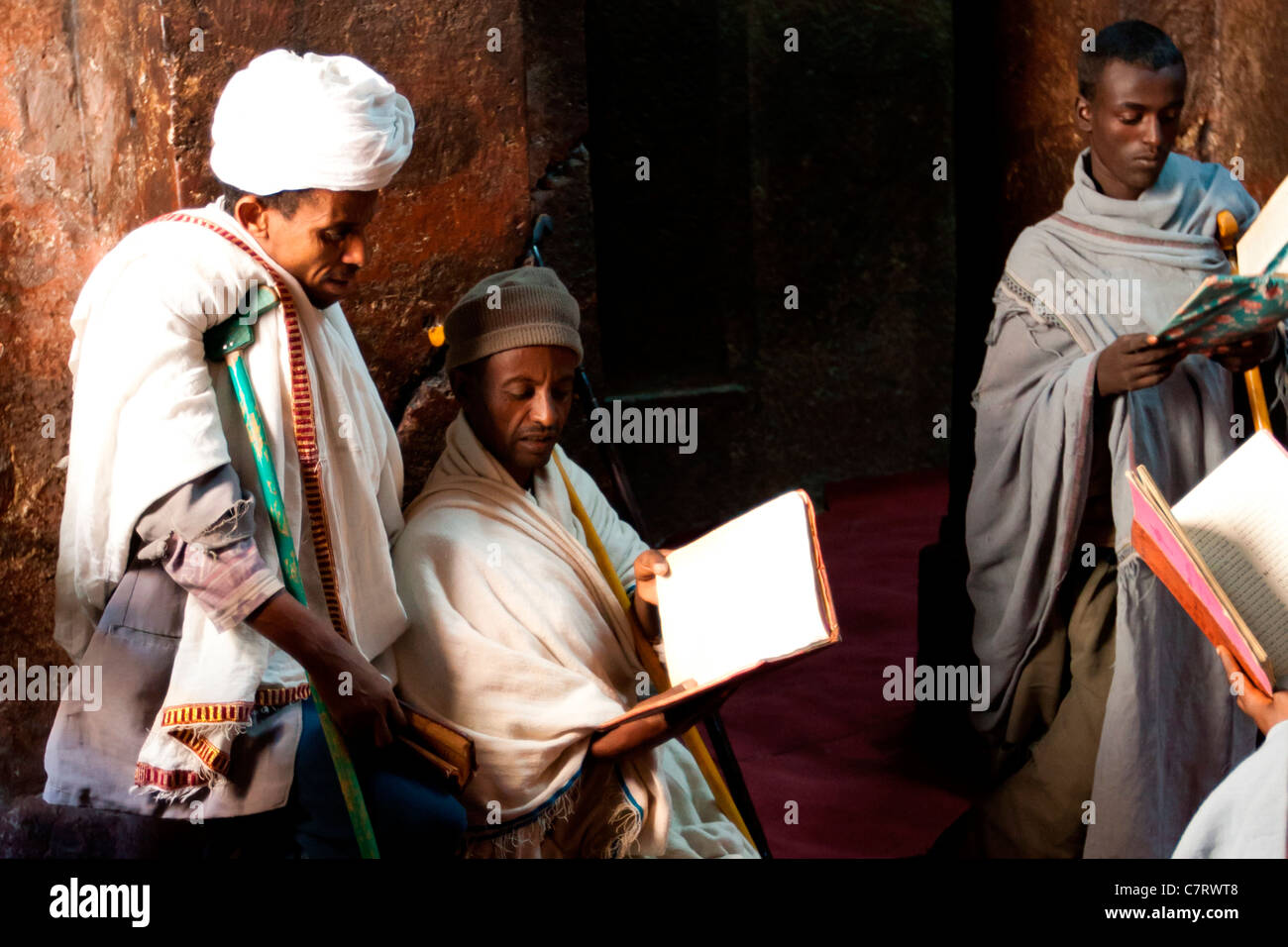 Group of priests hi-res stock photography and images - Alamy