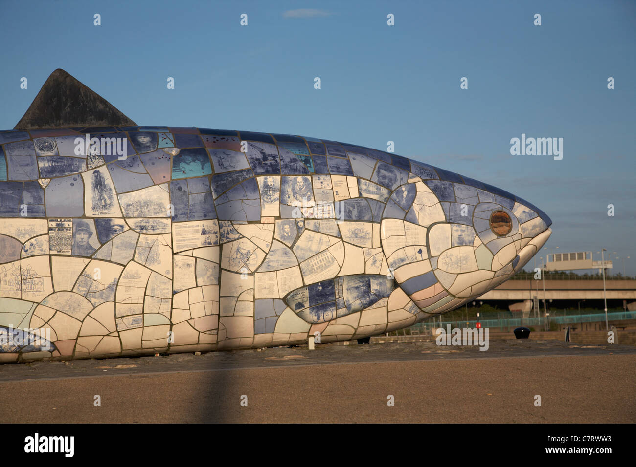 'The Big Fish' Salmon sculpture by John Kindness next to the River ...