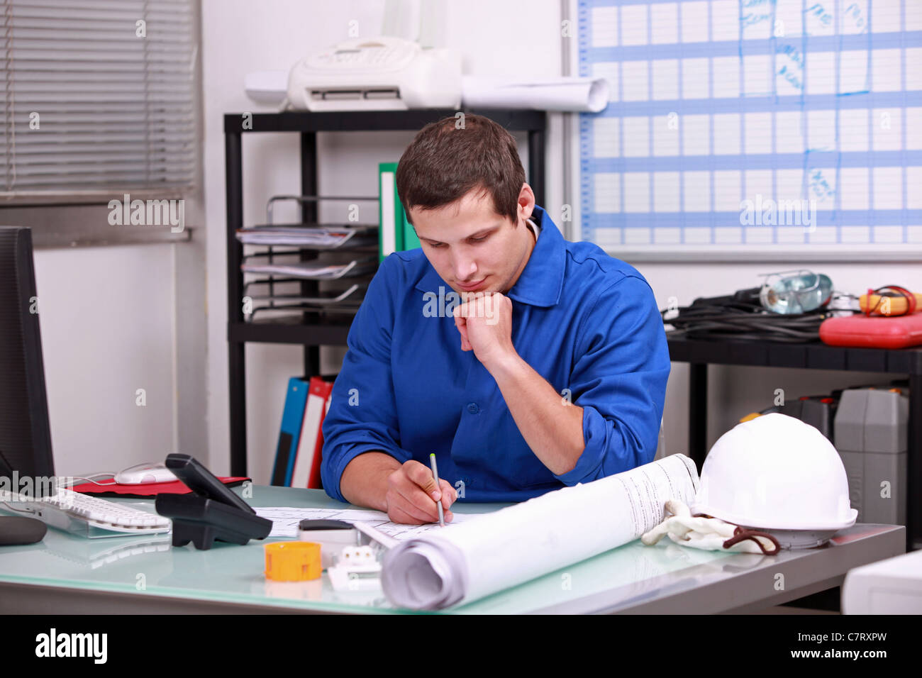 Construction worker duties hi-res stock photography and images - Alamy