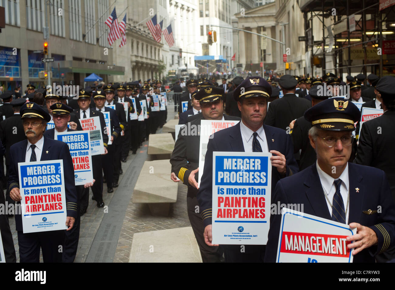 Informational picket hi-res stock photography and images - Alamy
