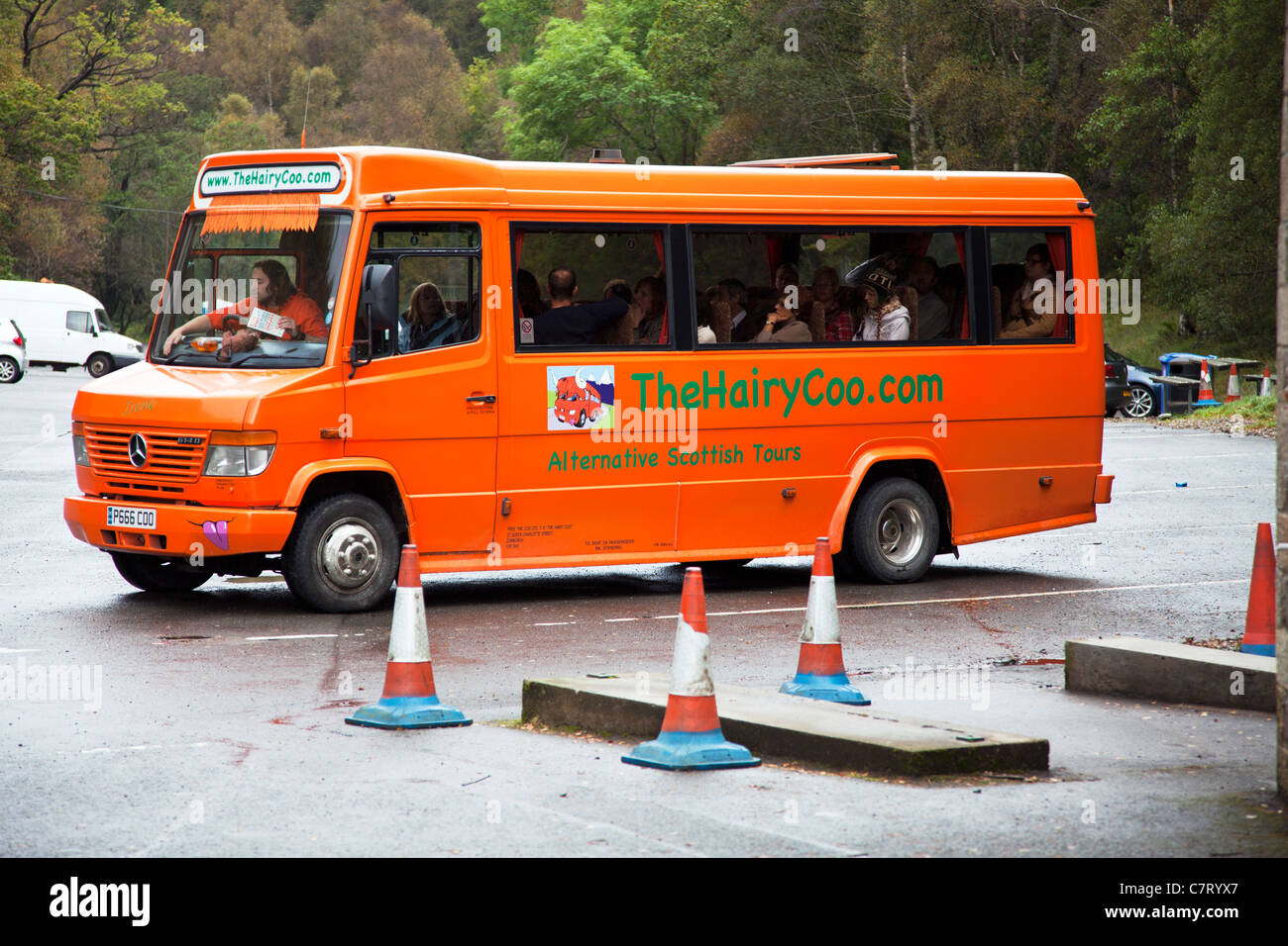 Tour bus parking hi-res stock photography and images - Alamy