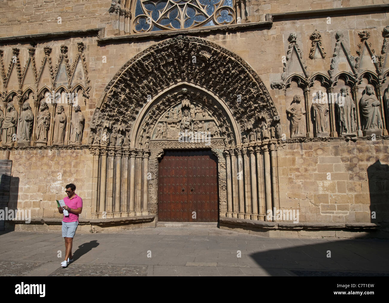 Portico romanico hi-res stock photography and images - Alamy